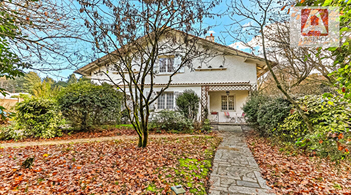 Maison à vendre - Aizenay - 7 pièces - 5 chambres