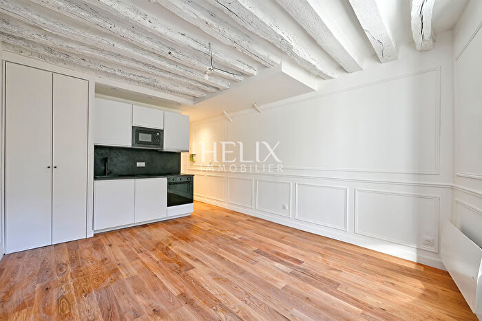 Appartement à vendre - Saint-Germain-en-Laye, Centre-ville, Quartiers forestiers - 1 pièce