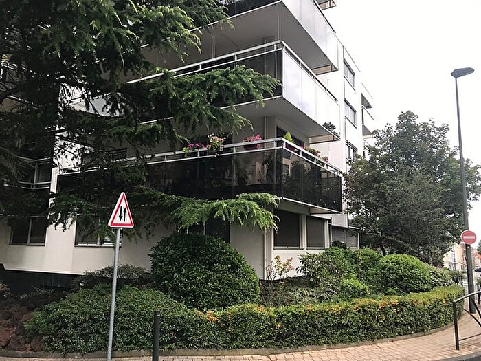 Appartement à louer - Chamalières, Royat - 3 pièces - 2 chambres