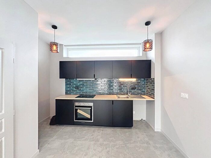 Centre-Plaine dElite, Brignais : Appartement 4 pièces à louer