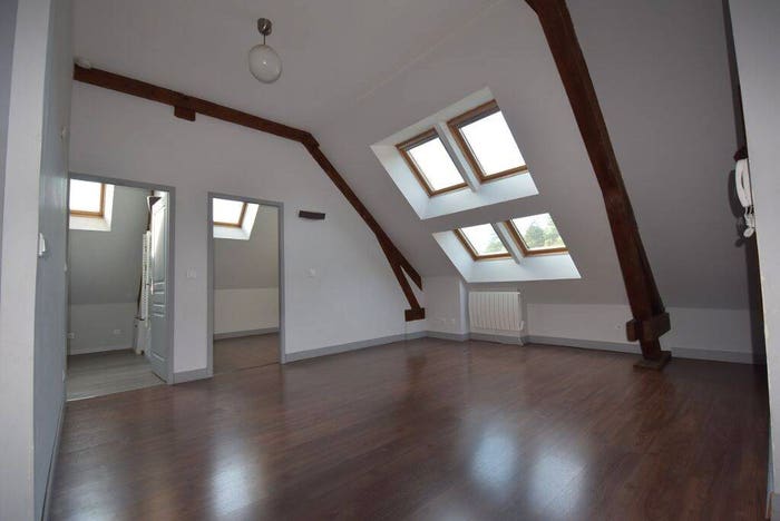 Sud, Lons-le-Saunier : Appartement 3 pièces à louer