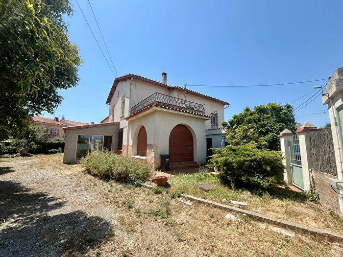 Maison 9 pièces à Perpignan, à vendre