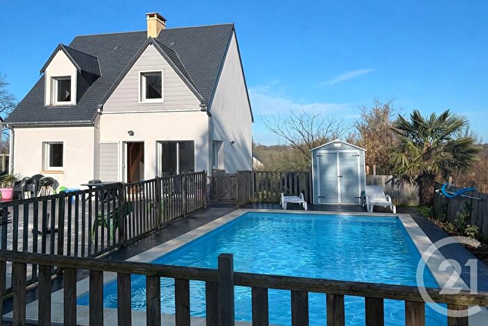 Maison à vendre - Jullouville - 5 pièces - 4 chambres