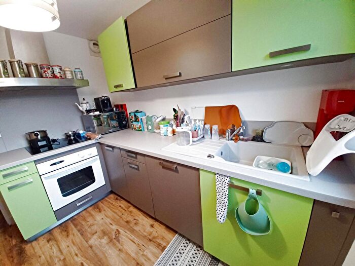 Appartement à louer - Aurillac - 3 pièces - 2 chambres