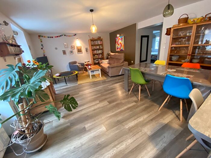 Appartement à vendre - Héricourt - 5 pièces - 3 chambres