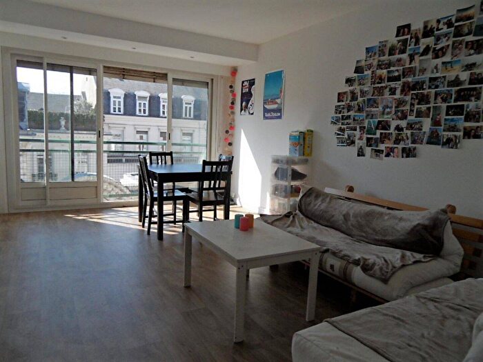 Appartement 4 pièces à Vieux Lille, à louer