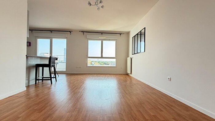 Appartement 4 pièces à Évry, Centre-ville, à louer