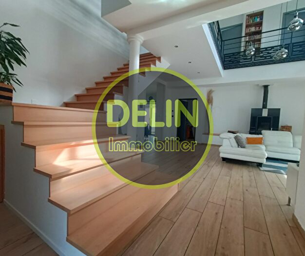 Maison à vendre - Noyal-Châtillon-sur-Seiche - 7 pièces - 4 chambres