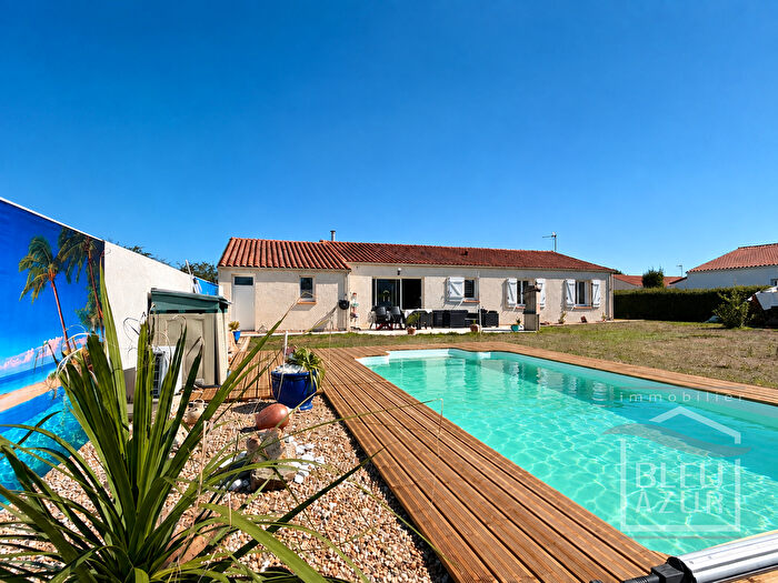 Maison 5 pièces à vendre à Champagné-les-Marais