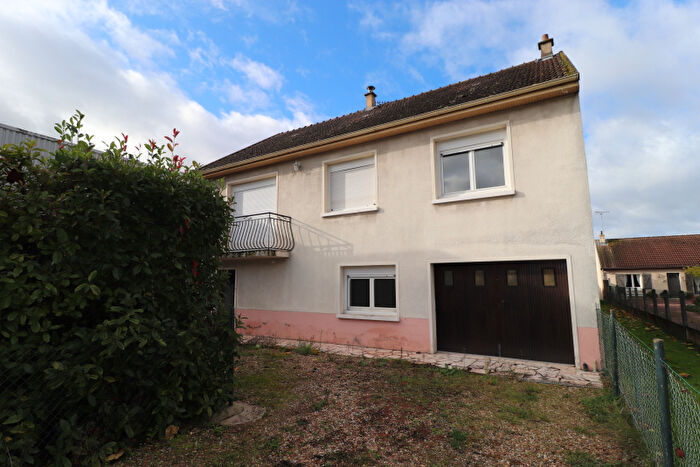 Maison à vendre - Varennes-Vauzelles - 5 pièces - 3 chambres