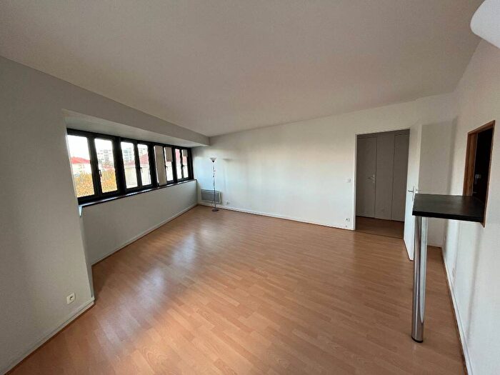 Appartement à louer - Centre Ville, Rueil-Malmaison - 2 pièces - 1 chambre