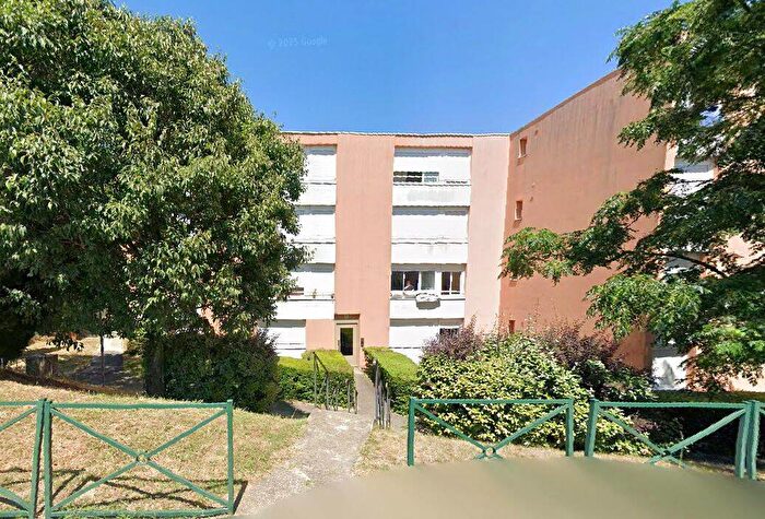 Appartement 4 pièces à louer à Ouest, Valréas