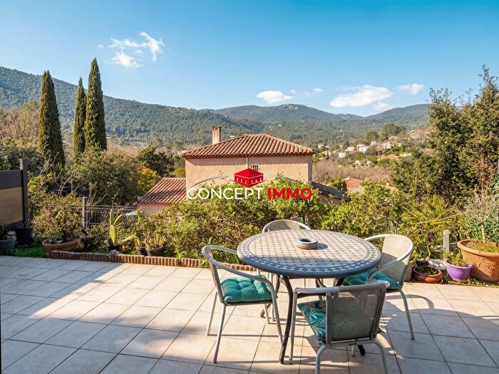 Maison à vendre - Solliès-Toucas - 4 pièces - 3 chambres