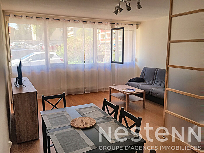 Appartement 1 pièce à louer à Bron, Les Essarts