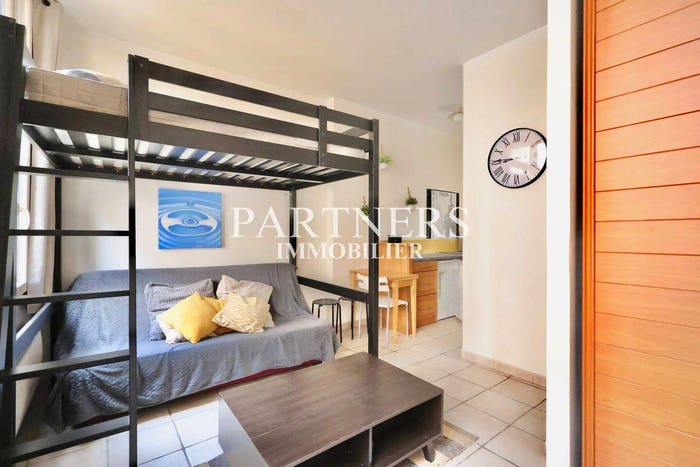 Centre Ville, Aix-en-Provence : Appartement 1 pièce à louer
