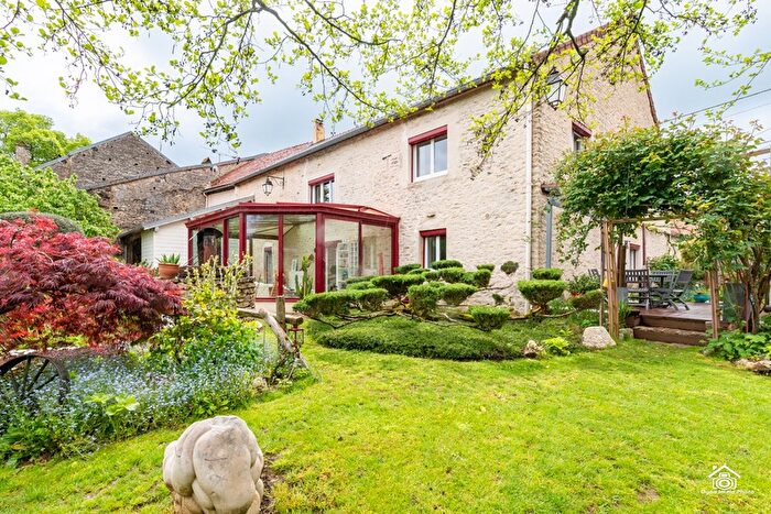 Maison à vendre - Pouilly-sur-Vingeanne - 8 pièces - 4 chambres