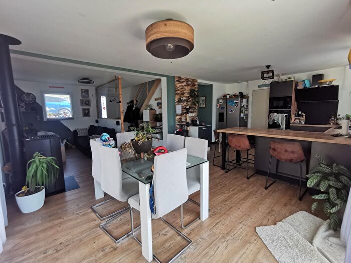 Maison 5 pièces à Plonévez-Porzay, à vendre