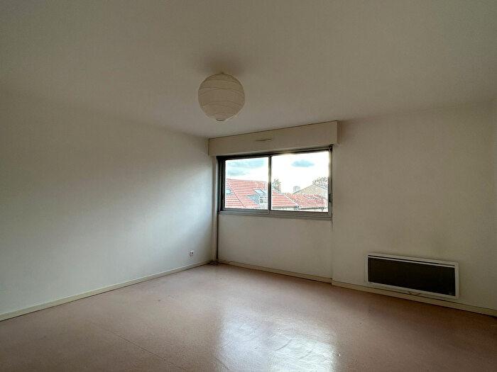 Appartement à louer - Nancy, Poincaré, Foch, Anatole France, Croix de Bourgogne - 1 pièce