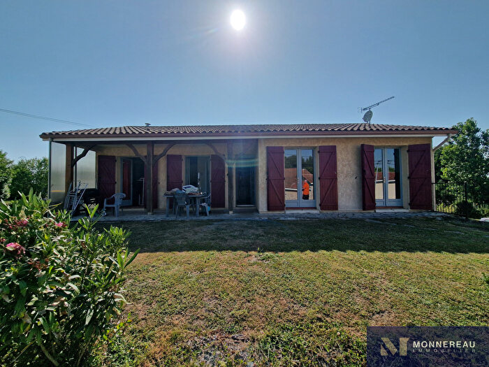 Maison à vendre - Challignac - 4 pièces - 3 chambres