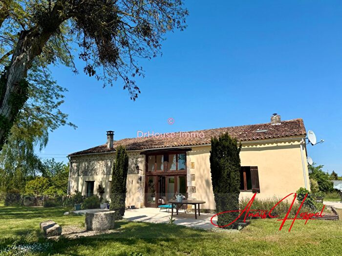 Maison à vendre - Sauveterre-de-Guyenne - 9 pièces - 5 chambres