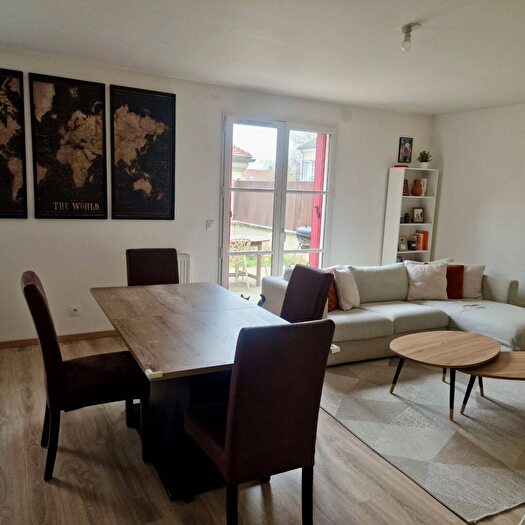 Appartement à louer - Orry-la-Ville - 3 pièces - 2 chambres