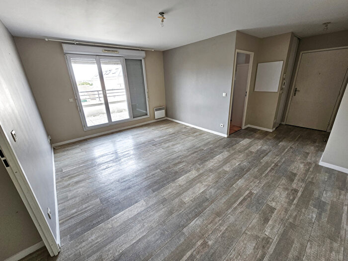 Appartement à vendre - Corbeil-Essonnes, Montconseil - 2 pièces - 1 chambre