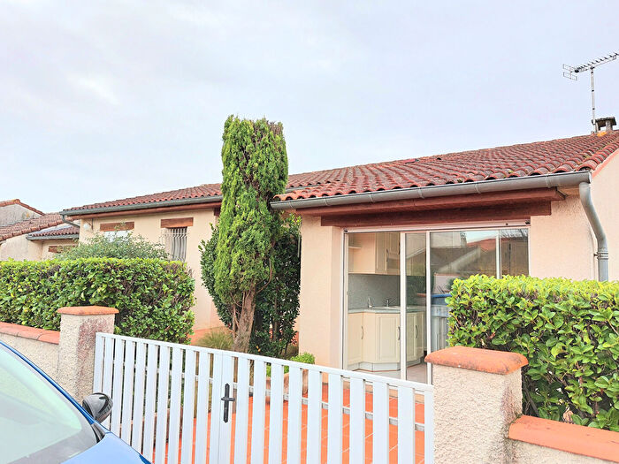 Maison à vendre - Puygouzon - 5 pièces - 3 chambres