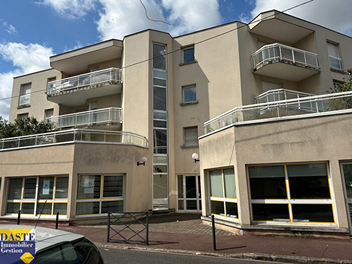 Appartement 1 pièce à louer - Saint-Maur-des-Fossés