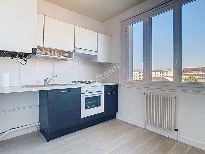 Appartement à louer - Quimper, Centre-ville - 2 pièces - 1 chambre
