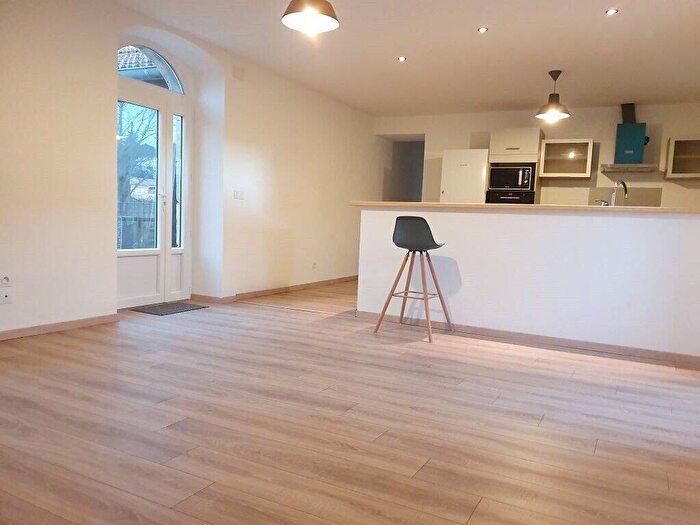 Appartement à louer - Rosières - 3 pièces - 2 chambres