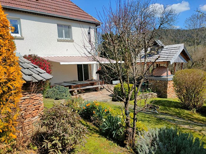 Maison 14 pièces à vendre à Athose