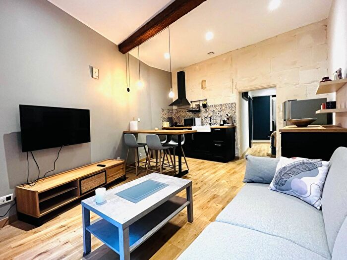 Appartement à louer - Centre Ville-Cavalerie-Hauture, Arles - 2 pièces - 1 chambre