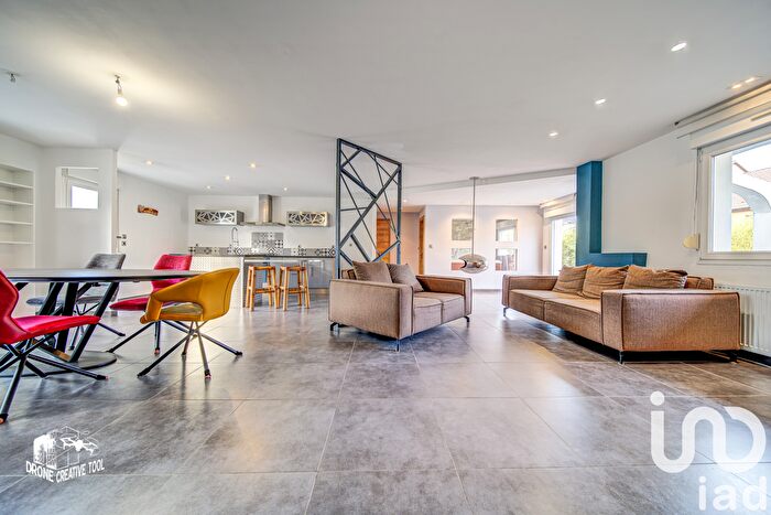 Maison à vendre - Courcelles-Chaussy - 8 pièces - 5 chambres