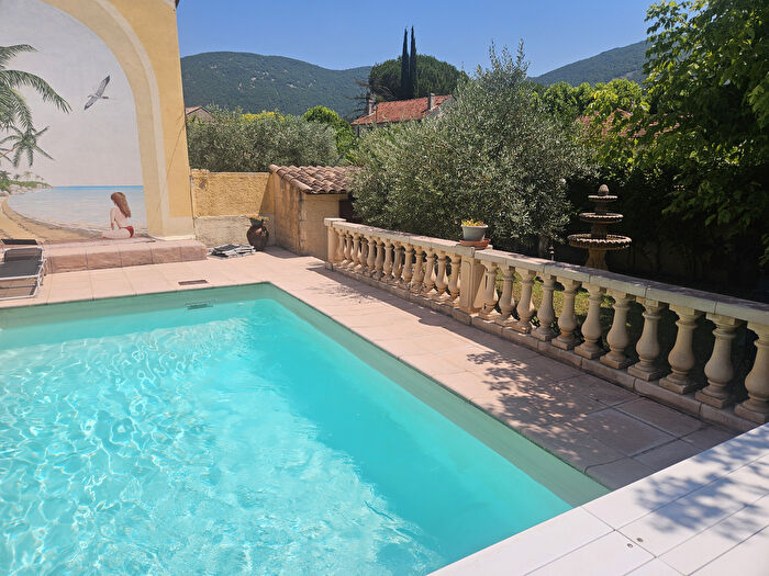 Appartement à louer - Nyons - 2 pièces - 1 chambre