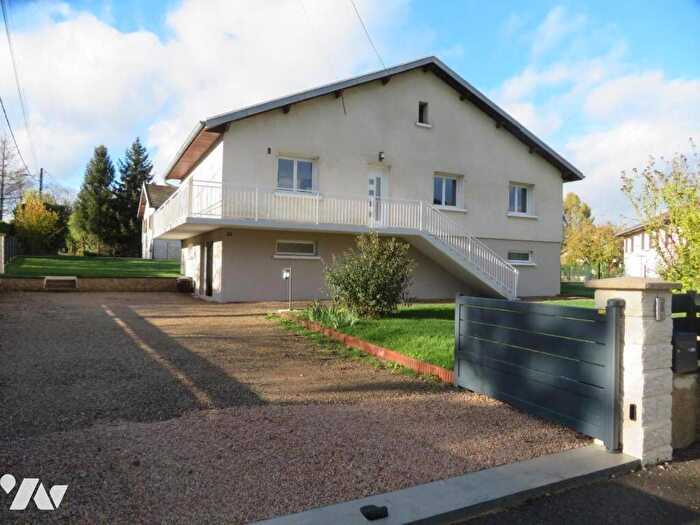 Maison 5 pièces à louer à Mont-sous-Vaudrey