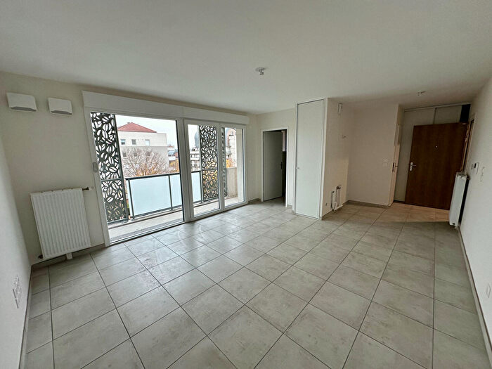 Appartement à louer - Dijon, Drapeau, Maladière - 1 pièce