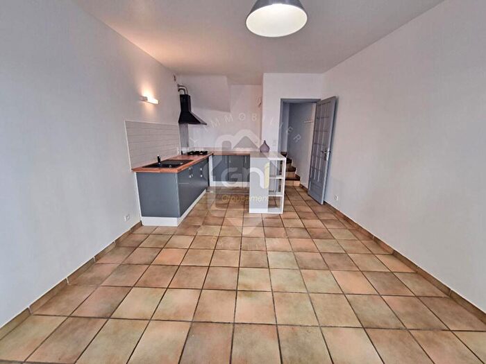 Maison 2 pièces à louer à Piolenc