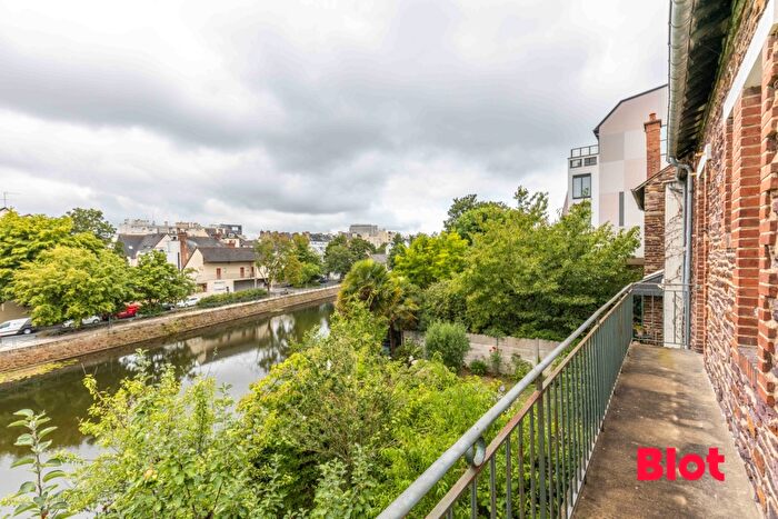 Maison à vendre - Quartiers Centre, Alphonse Guérin - 8 pièces - 5 chambres