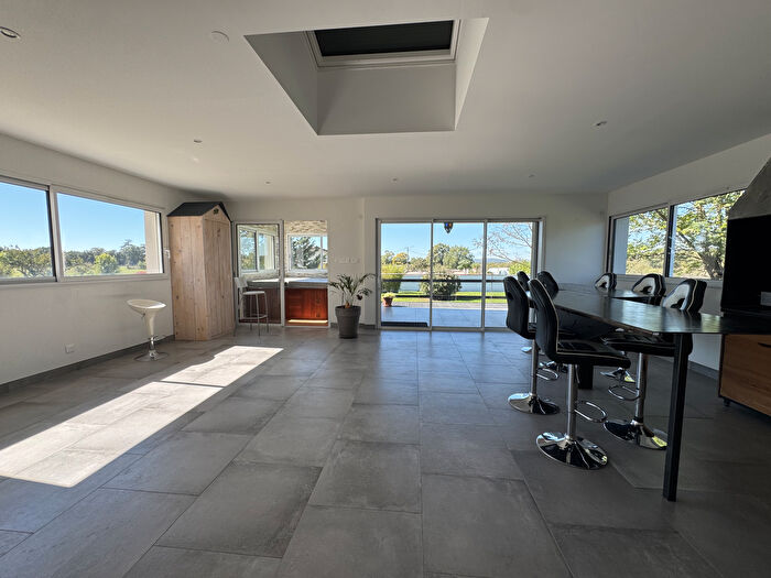 Maison à vendre - La Salvetat-Saint-Gilles - 5 pièces - 4 chambres