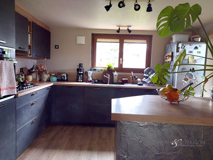 Maison à vendre - Moirans-en-Montagne - 5 pièces - 3 chambres