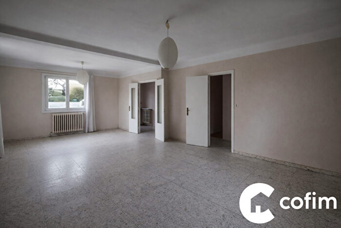 Maison à vendre - Saint-Pierre-dIrube - 6 pièces - 5 chambres