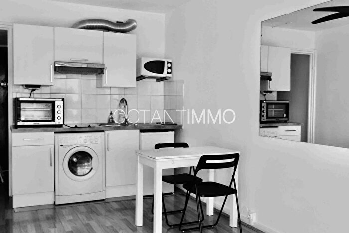Appartement 1 pièce à louer - Vieille Ville, Antibes
