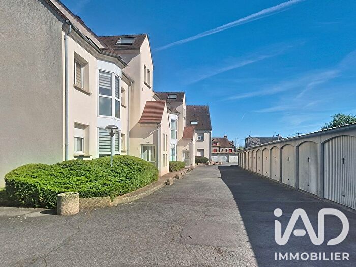 Appartement 2 pièces à Le Coudray-Montceaux, à vendre