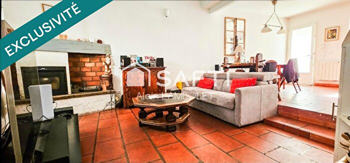 Maison à vendre - Saint-Maximin-la-Sainte-Baume, Centre-ville - 4 pièces - 2 chambres