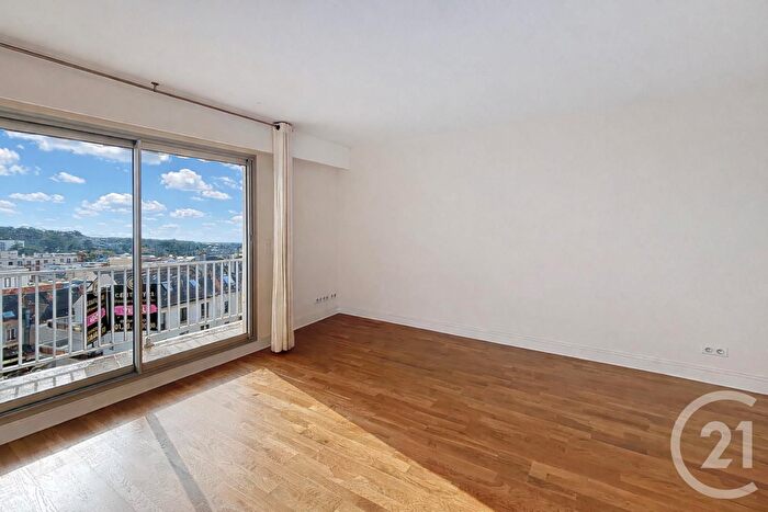 Appartement à vendre - Rambouillet, Centre-ville - 4 pièces - 3 chambres