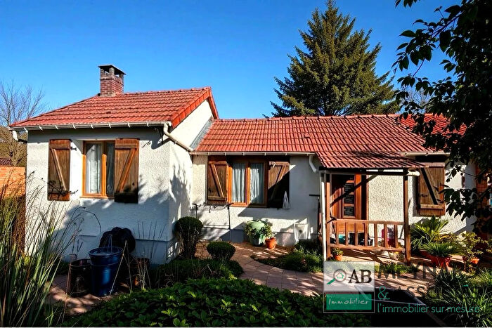 Maison à vendre - Crécy-la-Chapelle - 2 pièces - 1 chambre