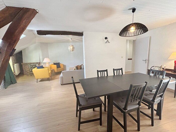 Milly-la-Forêt : Appartement 3 pièces à louer