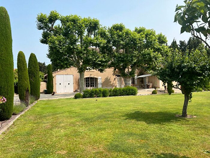 Maison à vendre - Châteaurenard, Jentelin, Route dAvignon, Confignes - 8 pièces - 6 chambres