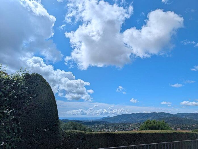 Saint Francois, Grasse : Appartement 2 pièces à louer