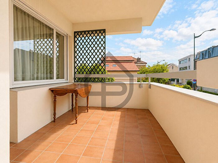 Rueil-Malmaison, Coteaux : Appartement 3 pièces à vendre